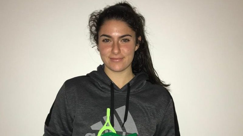 La jugadora de la Escuela del Club de Tenis Dénia, Neus Ramos ...